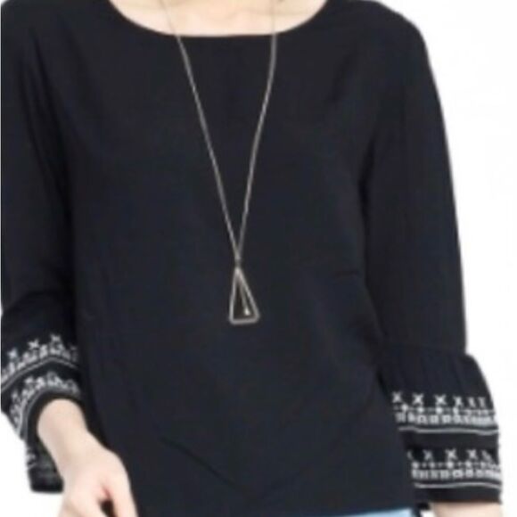 Zara | Tops | Zara Basic Black Top W White Embroidery Onbell Sleeve Nwt | Poshmark